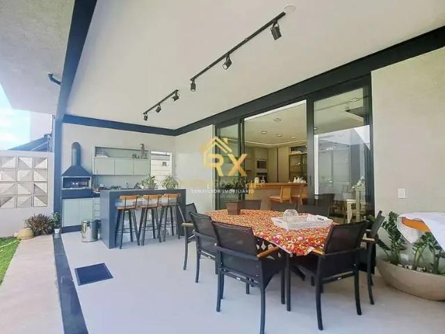 Casa / Sobrado para Venda em Poços de Caldas/MG Jardins de Florença 4 Quartos