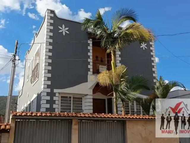 Casa / Sobrado para Venda em Poços de Caldas/MG Nova Aparecida 4 Quartos