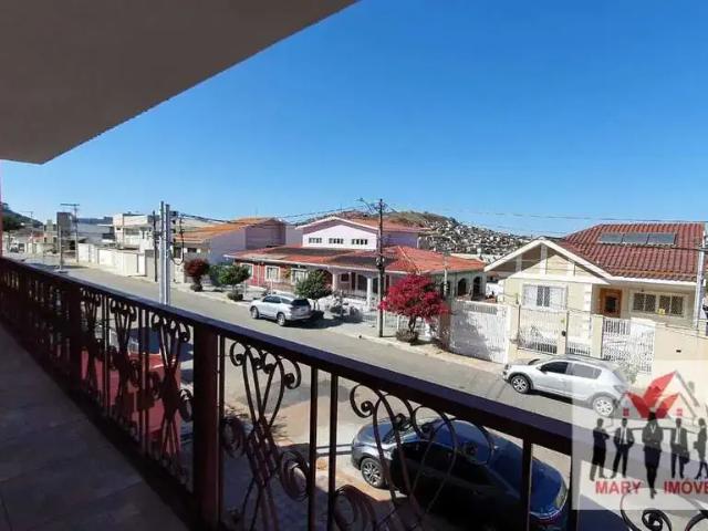 Casa / Sobrado para Venda em Poços de Caldas/MG Parque Primavera 3 Quartos