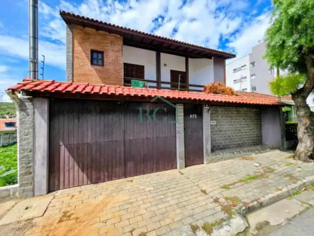 Casa / Sobrado para Venda em Poços de Caldas/MG Parque Primavera 5 Quartos