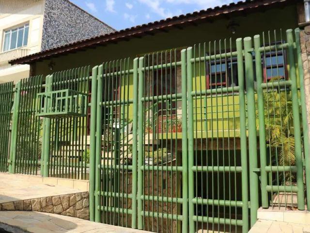 Casa / Sobrado para Venda em Poços de Caldas/MG Santa Lúcia 3 Quartos