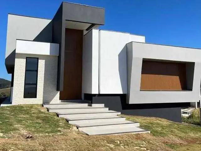 Casa / Sobrado para Venda em Poços de Caldas/MG Serras Altas Golf Estate
