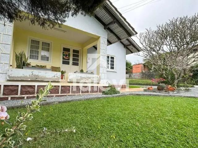 Casa / Sobrado para Venda em Pomerode/SC Centro 3 Quartos