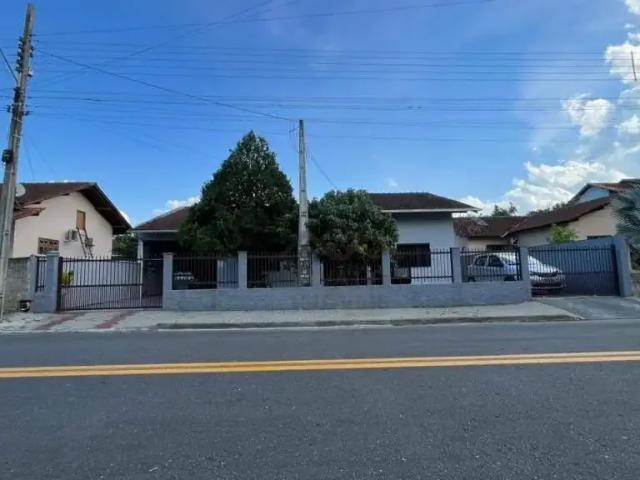 Casa / Sobrado para Venda em Pomerode/SC Centro 3 Quartos