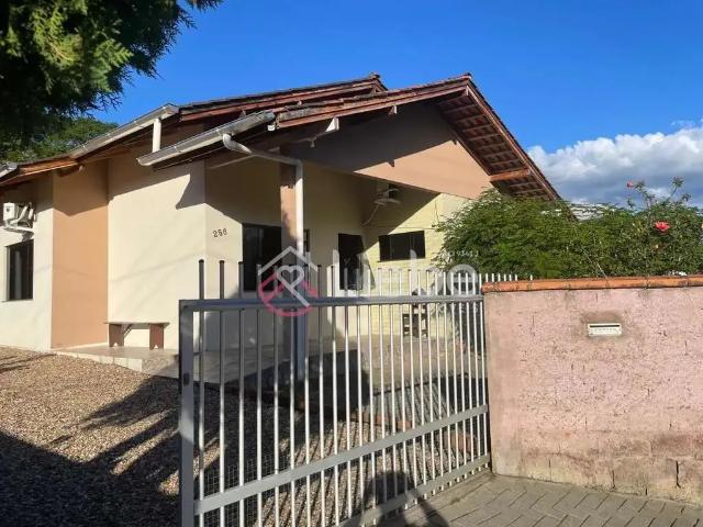 Casa / Sobrado para Venda em Pomerode/SC Testo Rega 3 Quartos