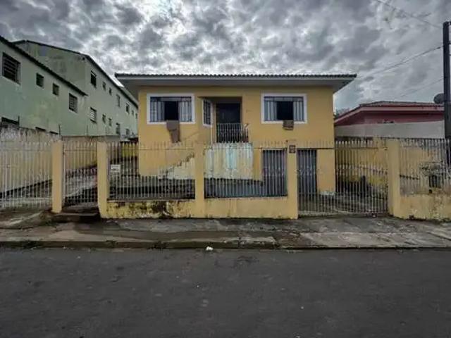 Casa / Sobrado para Venda em Ponta Grossa/PR Uvaranas 4 Quartos