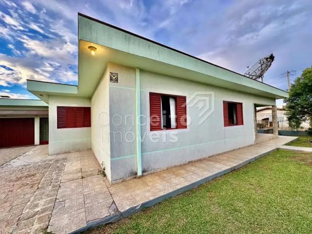 Casa / Sobrado para Venda em Ponta Grossa/PR Uvaranas 4 Quartos