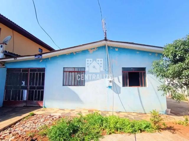 Casa / Sobrado para Venda em Ponta Grossa/PR Uvaranas 4 Quartos
