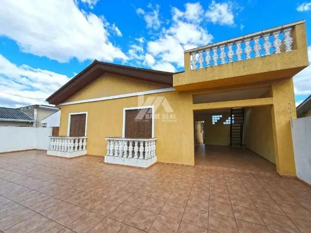 Casa / Sobrado para Venda em Ponta Grossa/PR Uvaranas 5 Quartos
