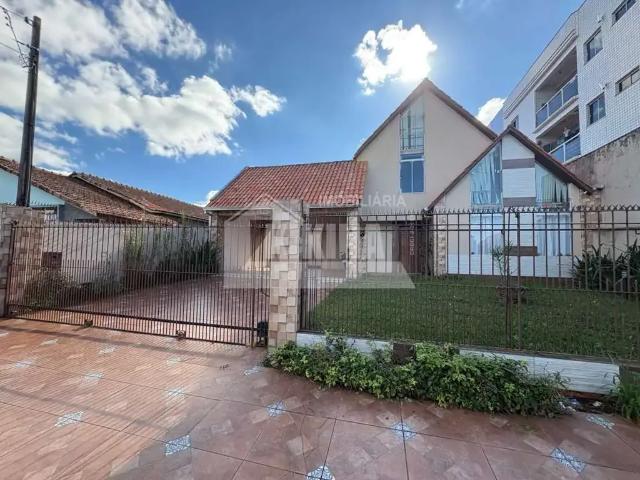 Casa / Sobrado para Venda em Ponta Grossa/PR Uvaranas 5 Quartos