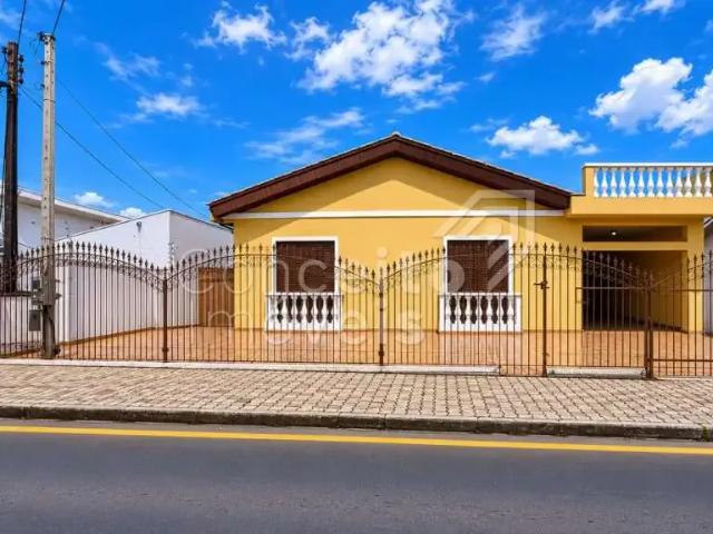 Casa / Sobrado para Venda em Ponta Grossa/PR Uvaranas 7 Quartos