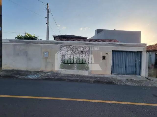 Casa / Sobrado para Venda em Ponta Grossa/PR Uvaranas 2 Quartos