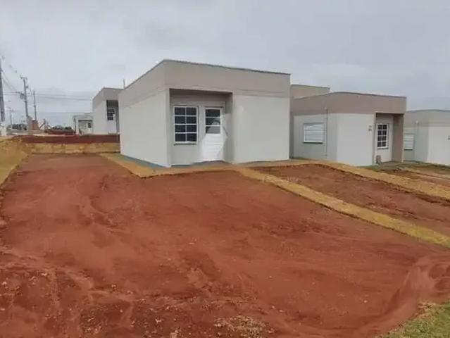 Casa / Sobrado para Venda em Ponta Grossa/PR Uvaranas 2 Quartos