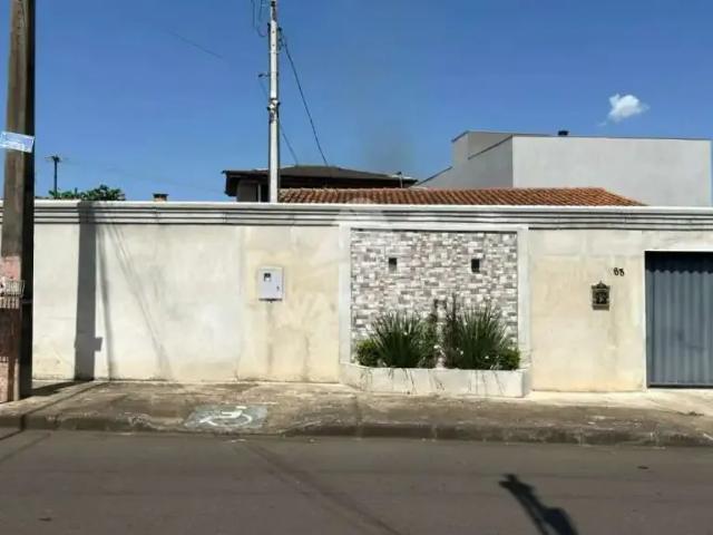 Casa / Sobrado para Venda em Ponta Grossa/PR Uvaranas 2 Quartos