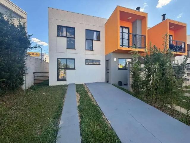 Casa / Sobrado para Venda em Ponta Grossa/PR Uvaranas 2 Quartos