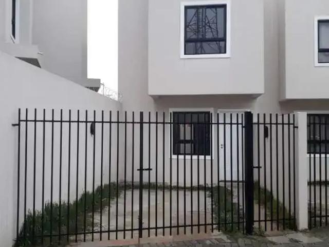 Casa / Sobrado para Venda em Ponta Grossa/PR Uvaranas 2 Quartos