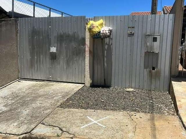 Casa / Sobrado para Venda em Ponta Grossa/PR Uvaranas 2 Quartos