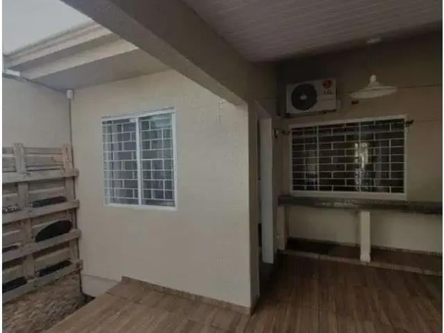 Casa / Sobrado para Venda em Ponta Grossa/PR Uvaranas 2 Quartos
