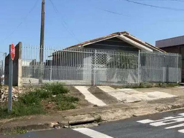 Casa / Sobrado para Venda em Ponta Grossa/PR Uvaranas 3 Quartos