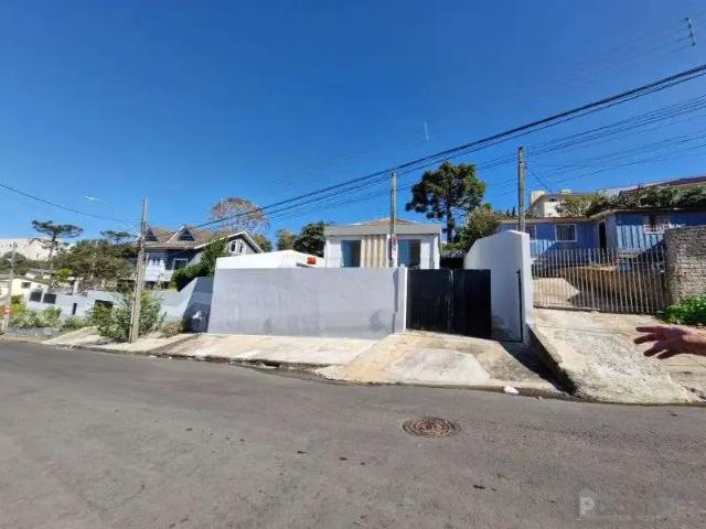 Casa / Sobrado para Venda em Ponta Grossa/PR Uvaranas 3 Quartos