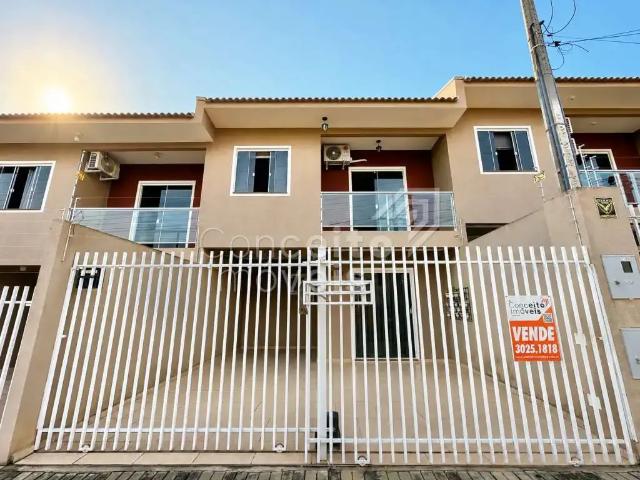 Casa / Sobrado para Venda em Ponta Grossa/PR Uvaranas 3 Quartos