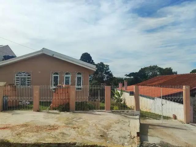 Casa / Sobrado para Venda em Ponta Grossa/PR Uvaranas 3 Quartos