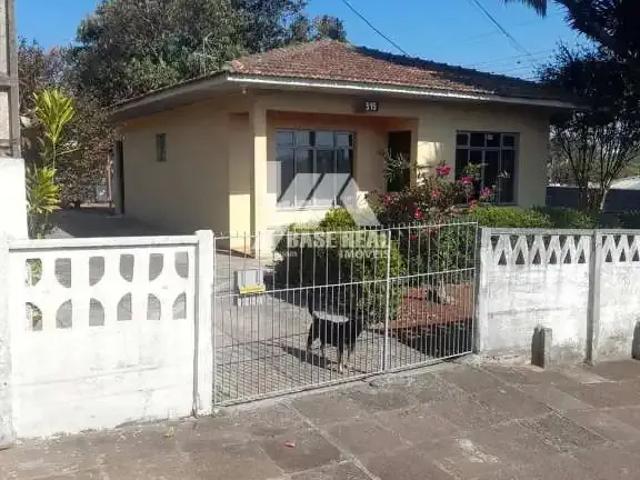 Casa / Sobrado para Venda em Ponta Grossa/PR Uvaranas 3 Quartos