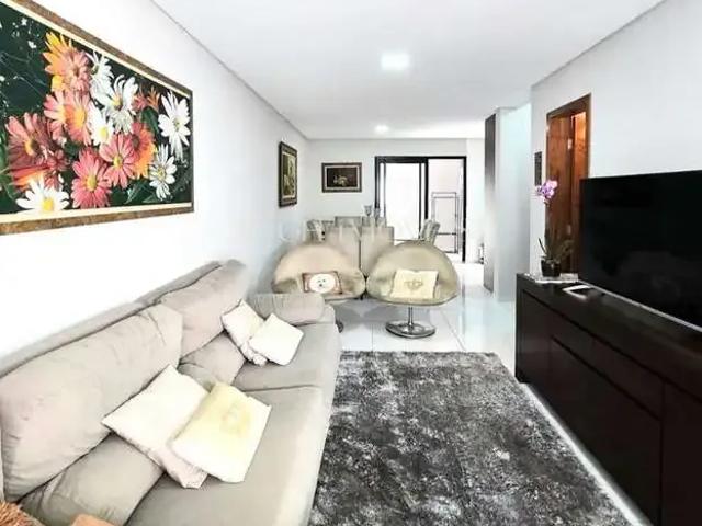 Casa / Sobrado para Venda em Ponta Grossa/PR Uvaranas 3 Quartos