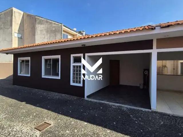 Casa / Sobrado para Venda em Ponta Grossa/PR Uvaranas 3 Quartos