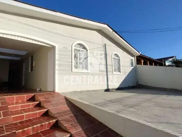 Casa / Sobrado para Venda em Ponta Grossa/PR Uvaranas 3 Quartos