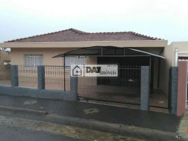 Casa / Sobrado para Venda em Ponta Grossa/PR Uvaranas 3 Quartos