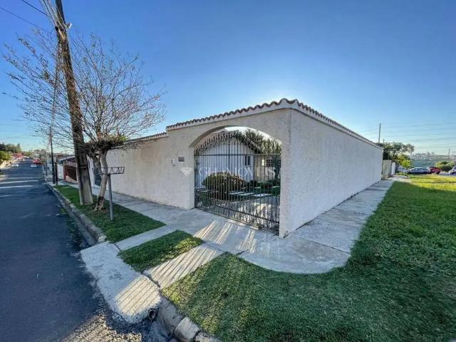Casa / Sobrado para Venda em Ponta Grossa/PR Uvaranas 3 Quartos