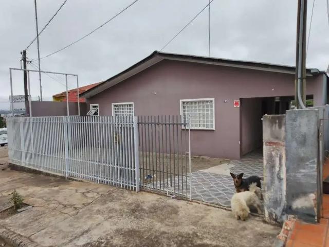 Casa / Sobrado para Venda em Ponta Grossa/PR Uvaranas 3 Quartos