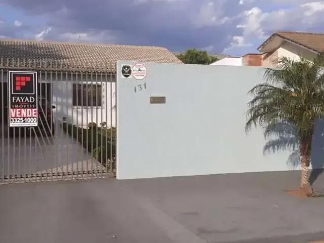 Casa / Sobrado para Venda em Ponta Grossa/PR Uvaranas 3 Quartos