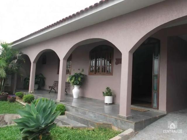 Casa / Sobrado para Venda em Ponta Grossa/PR Uvaranas 3 Quartos