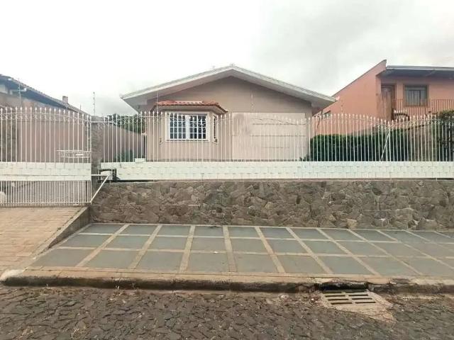 Casa / Sobrado para Venda em Ponta Grossa/PR Uvaranas 3 Quartos
