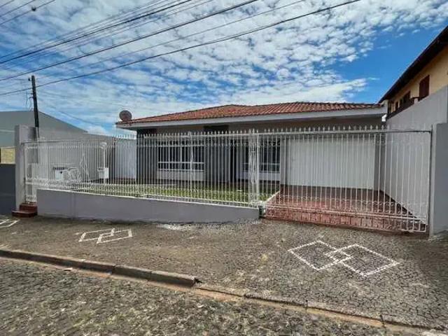Casa / Sobrado para Venda em Ponta Grossa/PR Uvaranas 3 Quartos