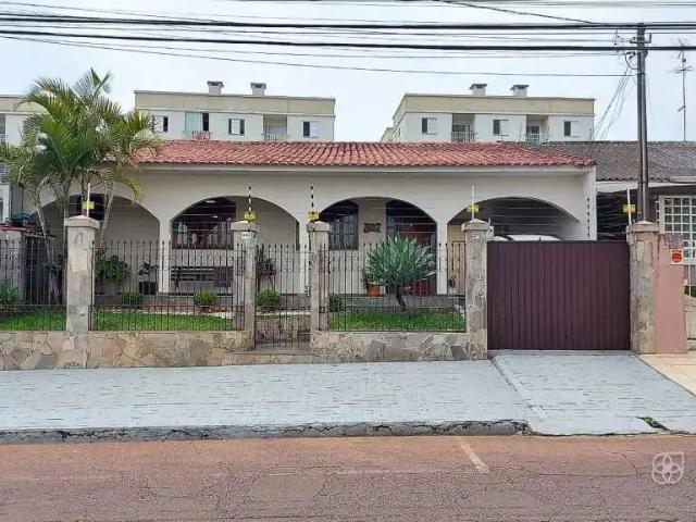 Casa / Sobrado para Venda em Ponta Grossa/PR Uvaranas 3 Quartos