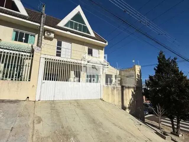 Casa / Sobrado para Venda em Ponta Grossa/PR Uvaranas 3 Quartos