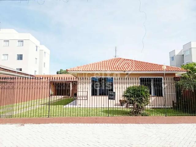 Casa / Sobrado para Venda em Ponta Grossa/PR Uvaranas 3 Quartos