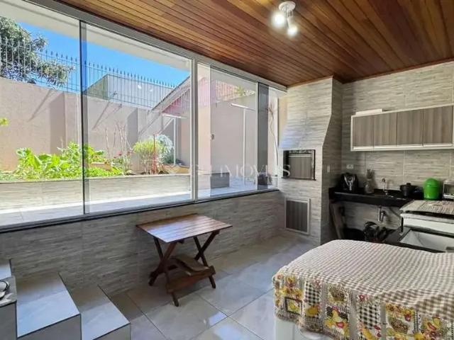 Casa / Sobrado para Venda em Ponta Grossa/PR Uvaranas 3 Quartos