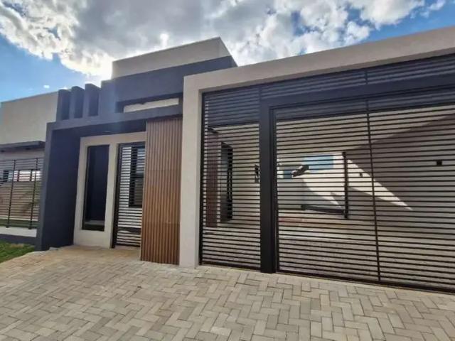 Casa / Sobrado para Venda em Ponta Grossa/PR Uvaranas 3 Quartos