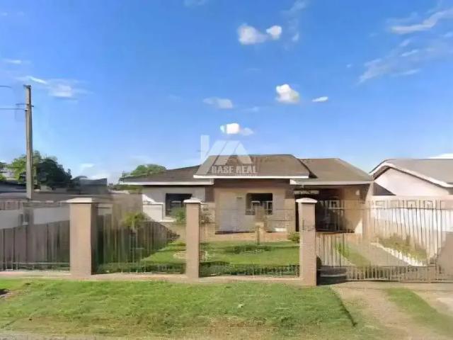 Casa / Sobrado para Venda em Ponta Grossa/PR Uvaranas 3 Quartos