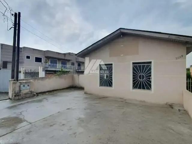Casa / Sobrado para Venda em Ponta Grossa/PR Uvaranas 3 Quartos
