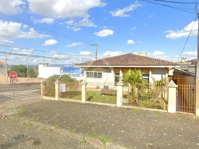 Casa / Sobrado para Venda em Ponta Grossa/PR Boa Vista 3 Quartos
