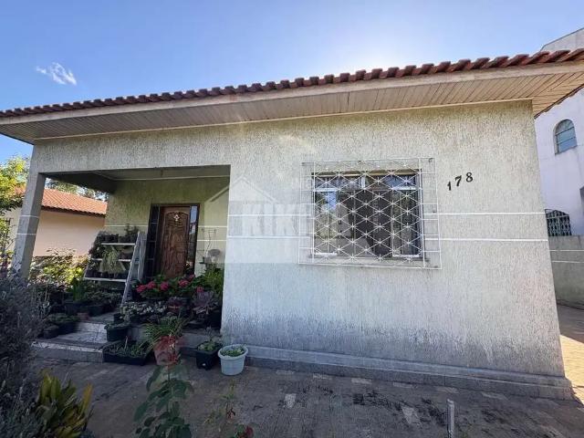 Casa / Sobrado para Venda em Ponta Grossa/PR Boa Vista 3 Quartos