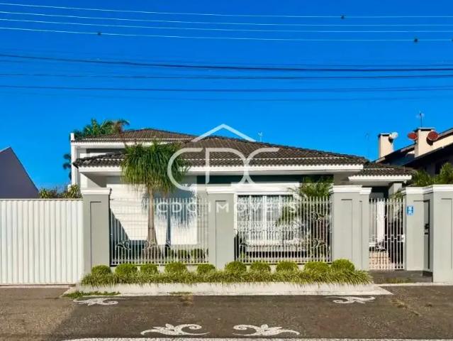 Casa / Sobrado para Venda em Ponta Grossa/PR Boa Vista 5 Quartos