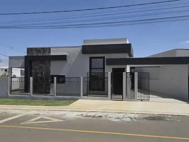 Casa / Sobrado para Venda em Ponta Grossa/PR Cará cará 3 Quartos