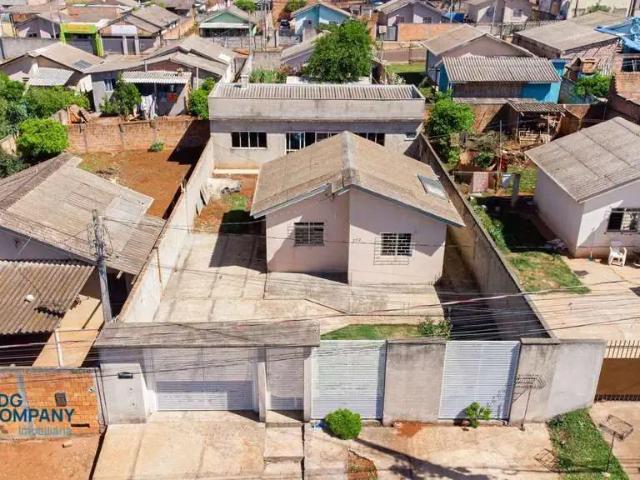 Casa / Sobrado para Venda em Ponta Grossa/PR Cará cará 3 Quartos