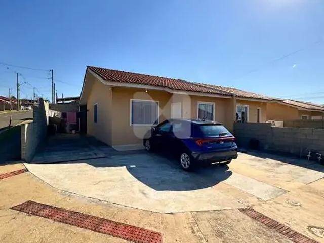 Casa / Sobrado para Venda em Ponta Grossa/PR Cará cará 3 Quartos